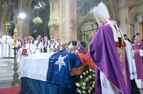 Cardenal Ezzati en Misa de Exequias de ex Presidente Patricio Aylwin ...